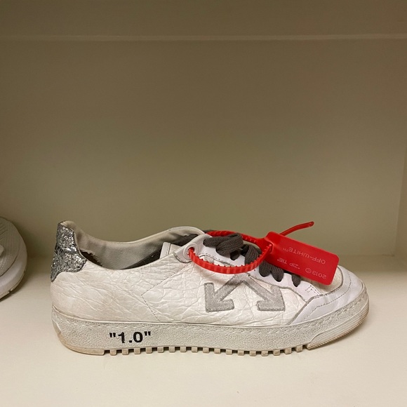 Off-White | Shoes | Offwhite Womens Sneakers Low Top Tag Attached ...